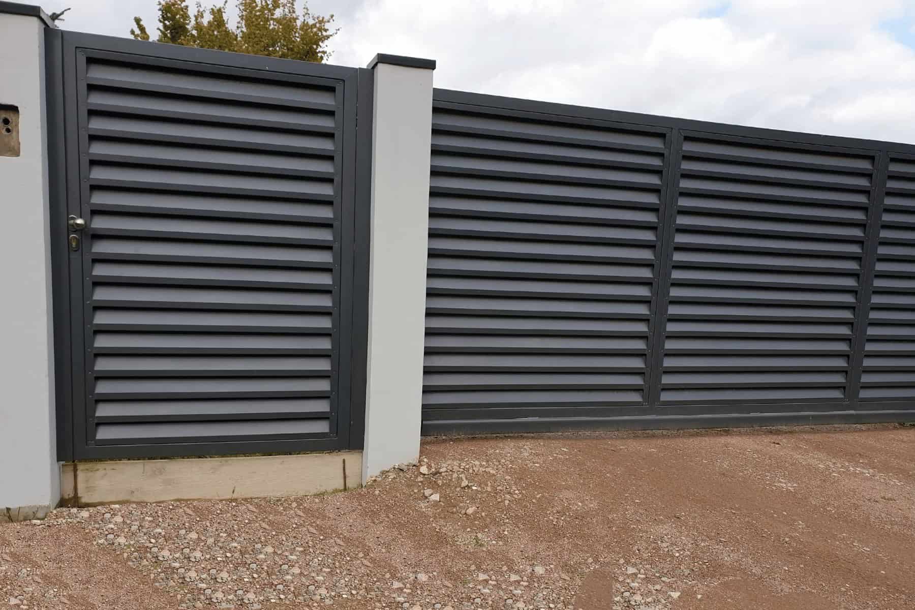 Commercial Fence Installation in Belleville, IL | Legendary Fence Company